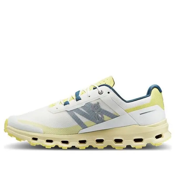 On Cloudvista Sneakers - Ivory/endive