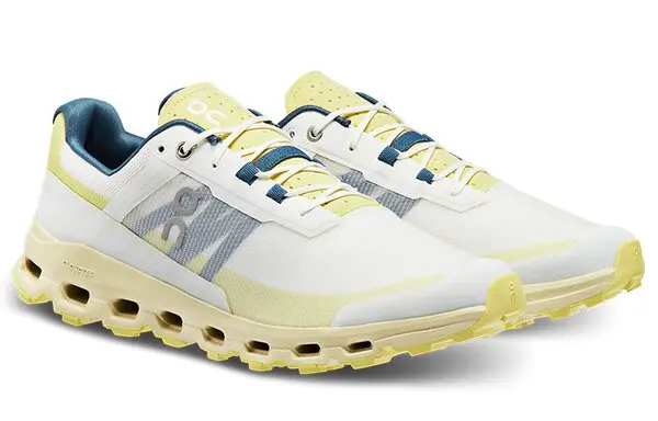 On Cloudvista Sneakers - Ivory/endive