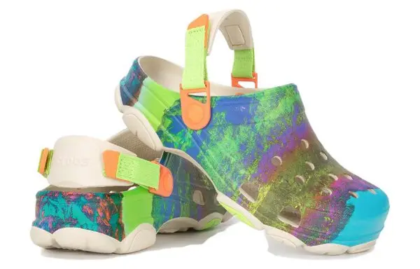 CROCS All-terrain Far Out Clogs