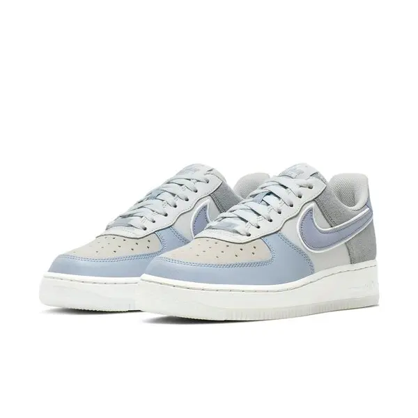 Nike Force 1 Low Premium Sneakers