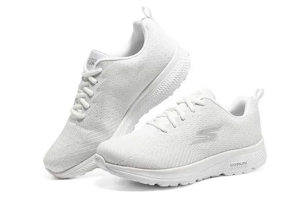 Sketchers Go Run Consistent Low Top Sneakers