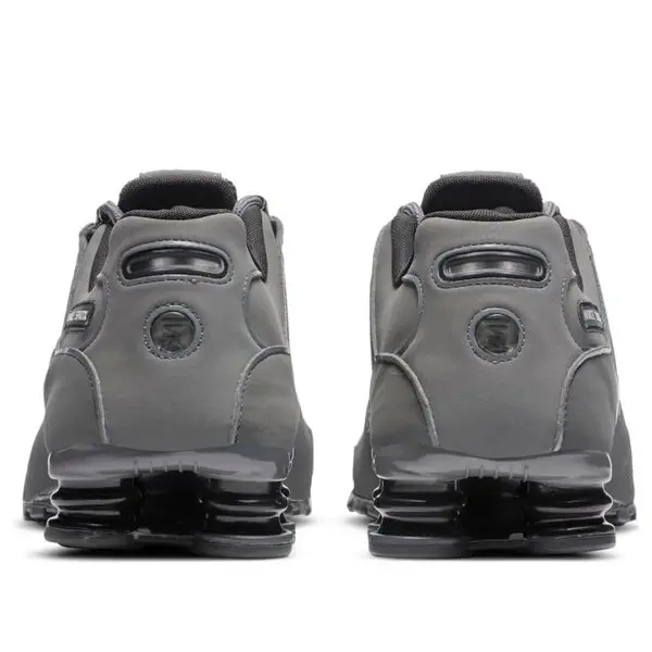 Nike Shox Nz Sneakers - Grey