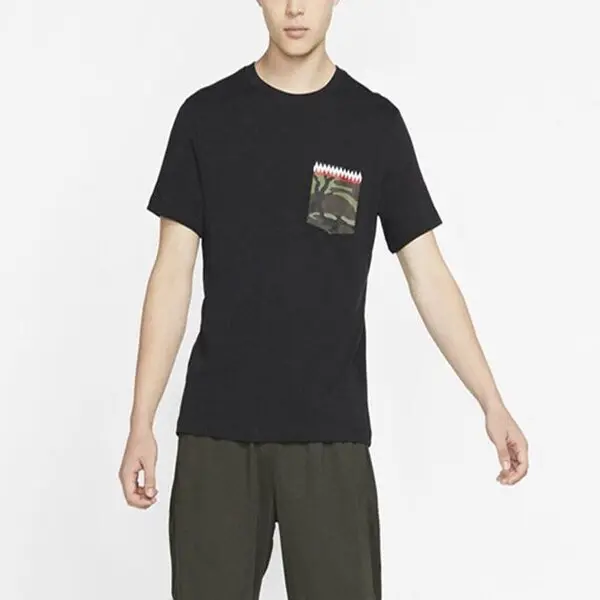 Nike Short Sleeve Pocket T-shirt