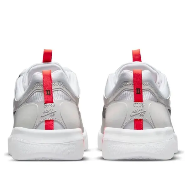 Nike Nyjah Free 2 Sb Sneakers - Grey/red
