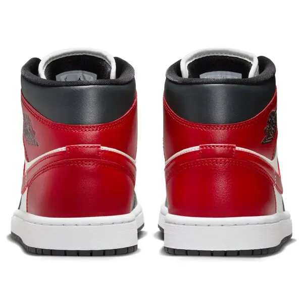 JORDAN 1 Mid Se 'black Toe