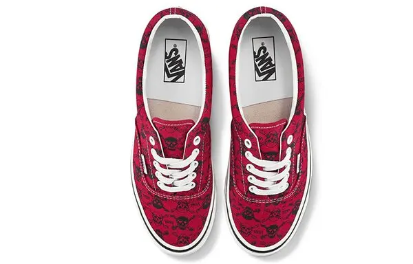 VANS Era 95 Dx Skull Print Low Top Sneakers - Red