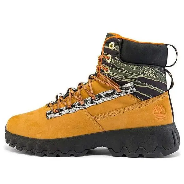 Timberland Lug Sole Lace-up Boots - Wheat