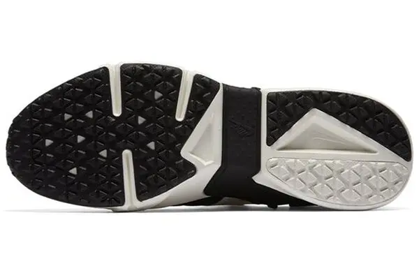 Nike Huarache Drift Sneakers - White/black