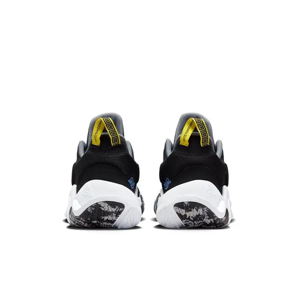Nike Giannis Immortality 2 Athletic Sneakers - Black