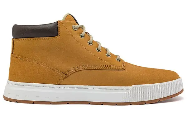 Timberland Maple Grove Wide Fit Leather Chukka Boots