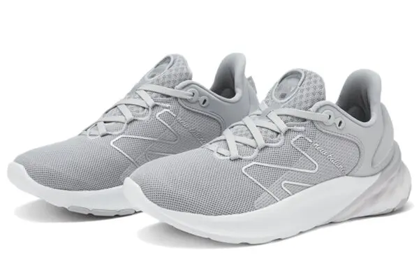 NEW BALANCE Fresh Foam Roav V2 Light Aluminium Sneakers - Light Grey