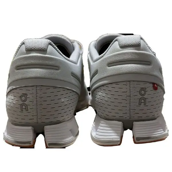 On Cloud Sneakers - Grey/white