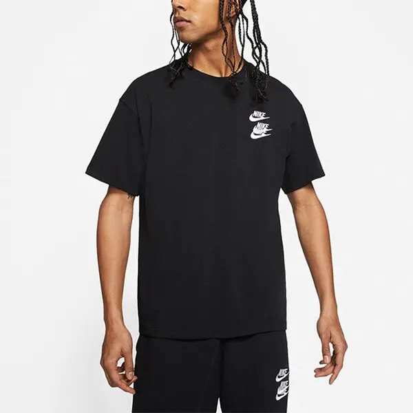 Nike World Tour Graphic T-shirt