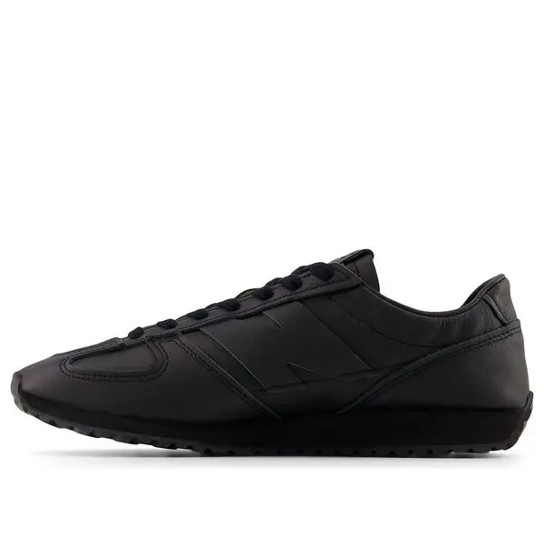 NEW BALANCE 471 Low Top Sneakers - Triple Black