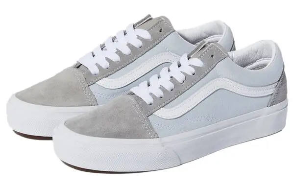 VANS Old Skool Low Top Sneakers