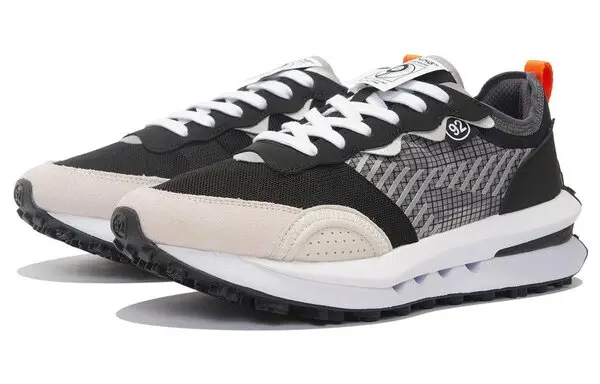 LI-NING Eternal V2 Low Top Sneakers