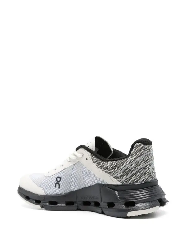 On Cloudnova Z5 Sneakers