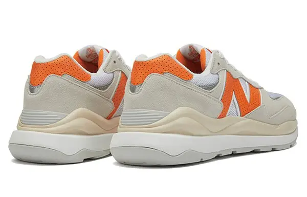 NEW BALANCE 57/40 Sneakers - Creamwhite