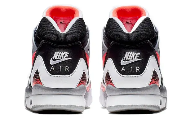 Nike Tech Challenge 2 Retro