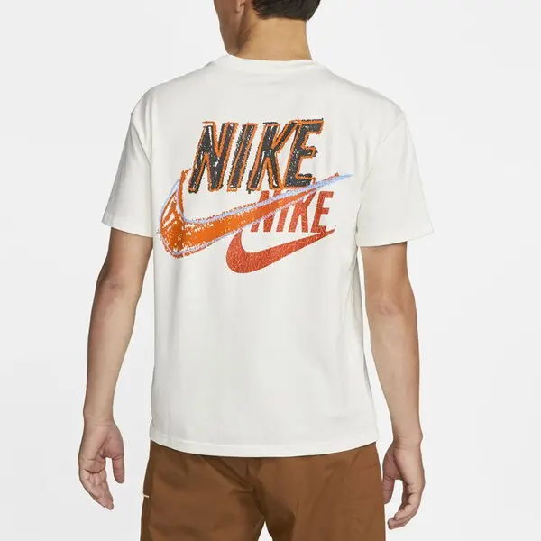 Nike Short Sleeve Graphic T-shirt
