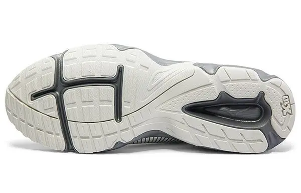 Mizuno Spark Cn 2 Athletic Sneakers - White/silver
