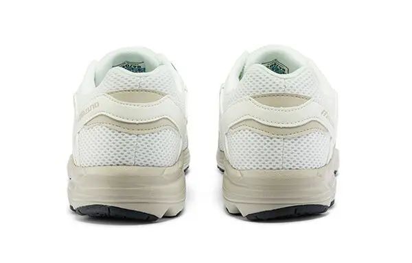 Mizuno Spark Cn Low Top Sneakers - White/black