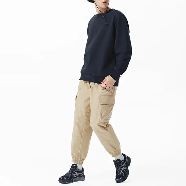 NEW BALANCE Cargo Pants - Beige/black