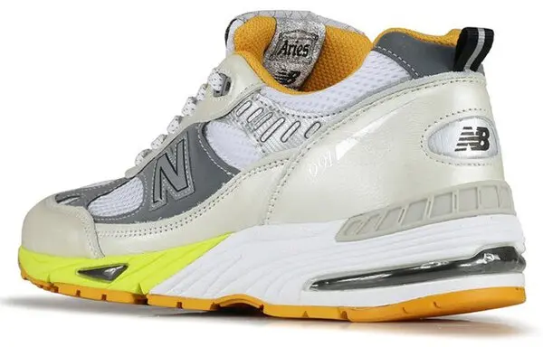 NEW BALANCE Aries X 991 Made In England Sneakers - White