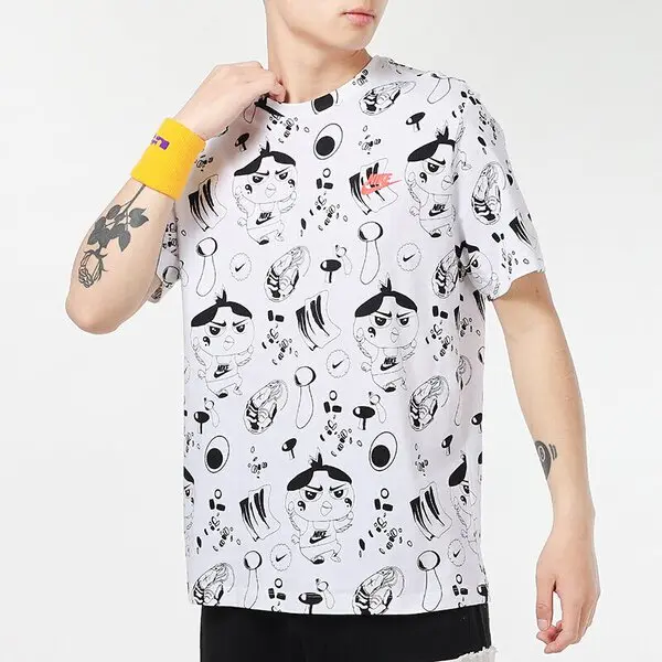 Nike Short Sleeve Graphic Print T-shirt