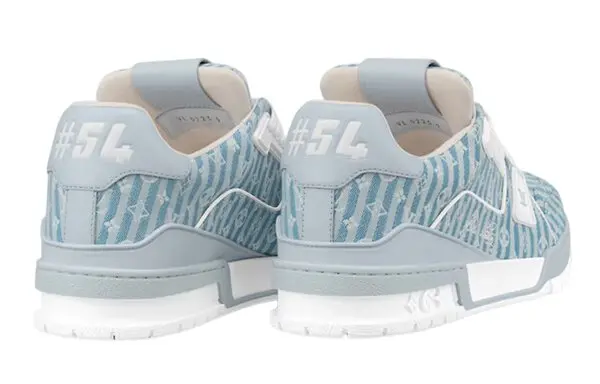 LOUIS VUITTON Trainers