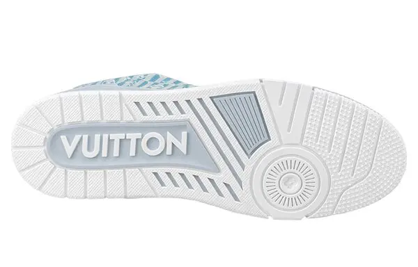 LOUIS VUITTON Trainers