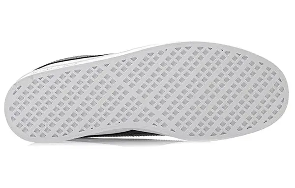 PUMA Smash Vulc Low Top Sneakers