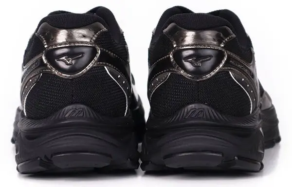 Mizuno Racer S Athletic Shoes - Black/silver