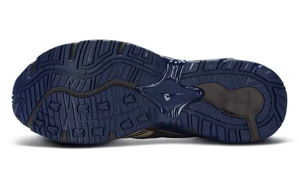 Mizuno Wltr30 X Natural Hotel X Adventure Low Top Sneakers