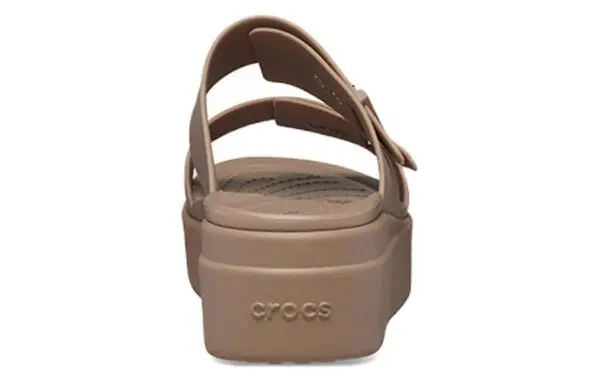 CROCS Brooklyn Sandal Low Wedge - Latte