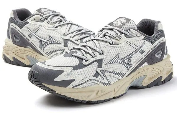 Mizuno Adventure Twe Low Top Sneakers
