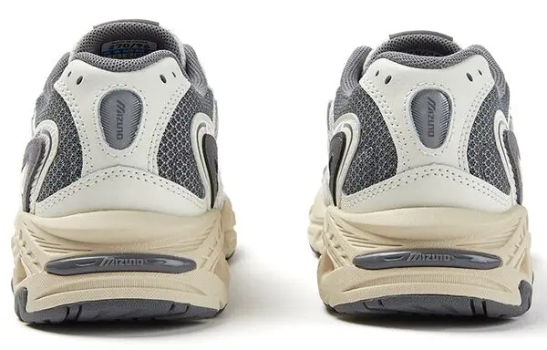 Mizuno Adventure Twe Low Top Sneakers