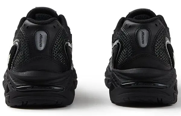 Mizuno Adventure Twe Low Top Sneakers