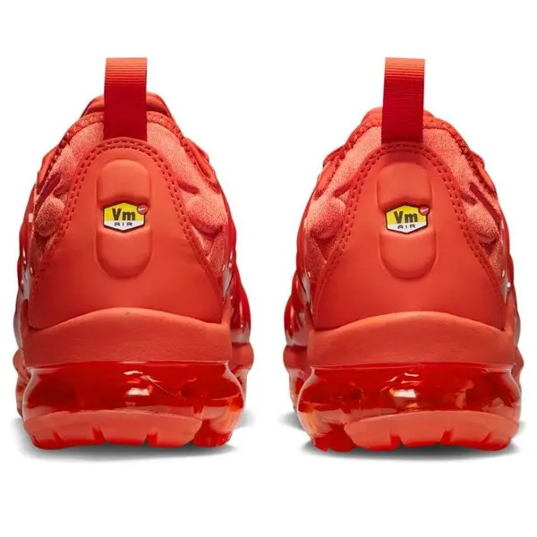 Nike Vapormax Plus Sneakers - Orange