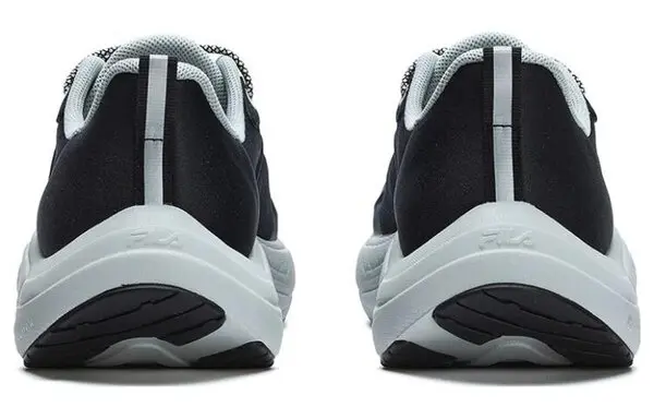 FILA Wolf Low Top Sneakers