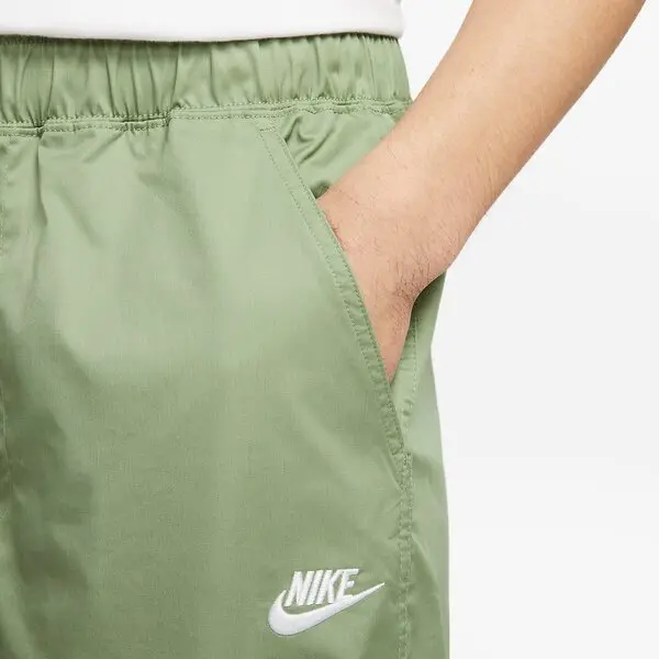 Nike Woven Straight Fit Pants