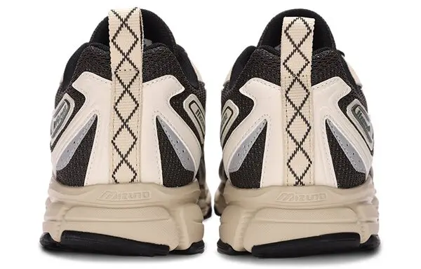 Mizuno Wave Rider "bamboo White - Beige/black