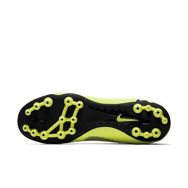 Nike Mercurial Superfly 6 High Top Athletic Cleats