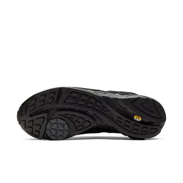 Nike Ghost Racer Low Top Sneakers - Black