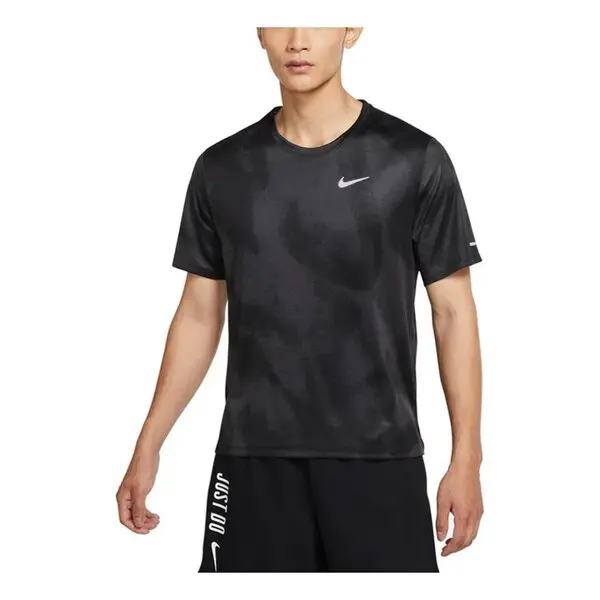 Nike Short Sleeve T-shirt - Black