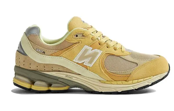 NEW BALANCE X Auralee 2002r Sneakers - Yellow