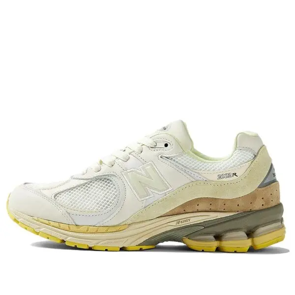 NEW BALANCE X Auralee 2002r Sneakers - Yellow