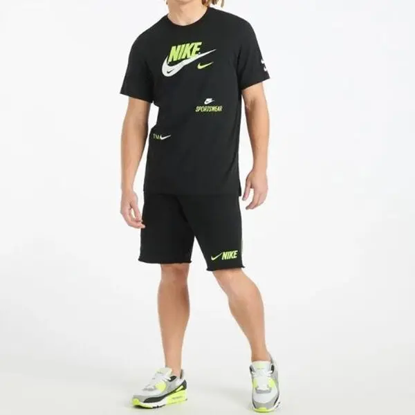 Nike Swoosh Round Neck Short Sleeve" T-shirt