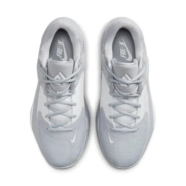 Nike Zoom Freak Tb "wolf " Low Top Sneakers - Grey