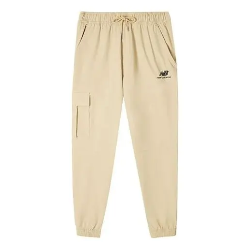 NEW BALANCE Sportswear Club Fleece Cargo Pants Asia Sizing - Beige